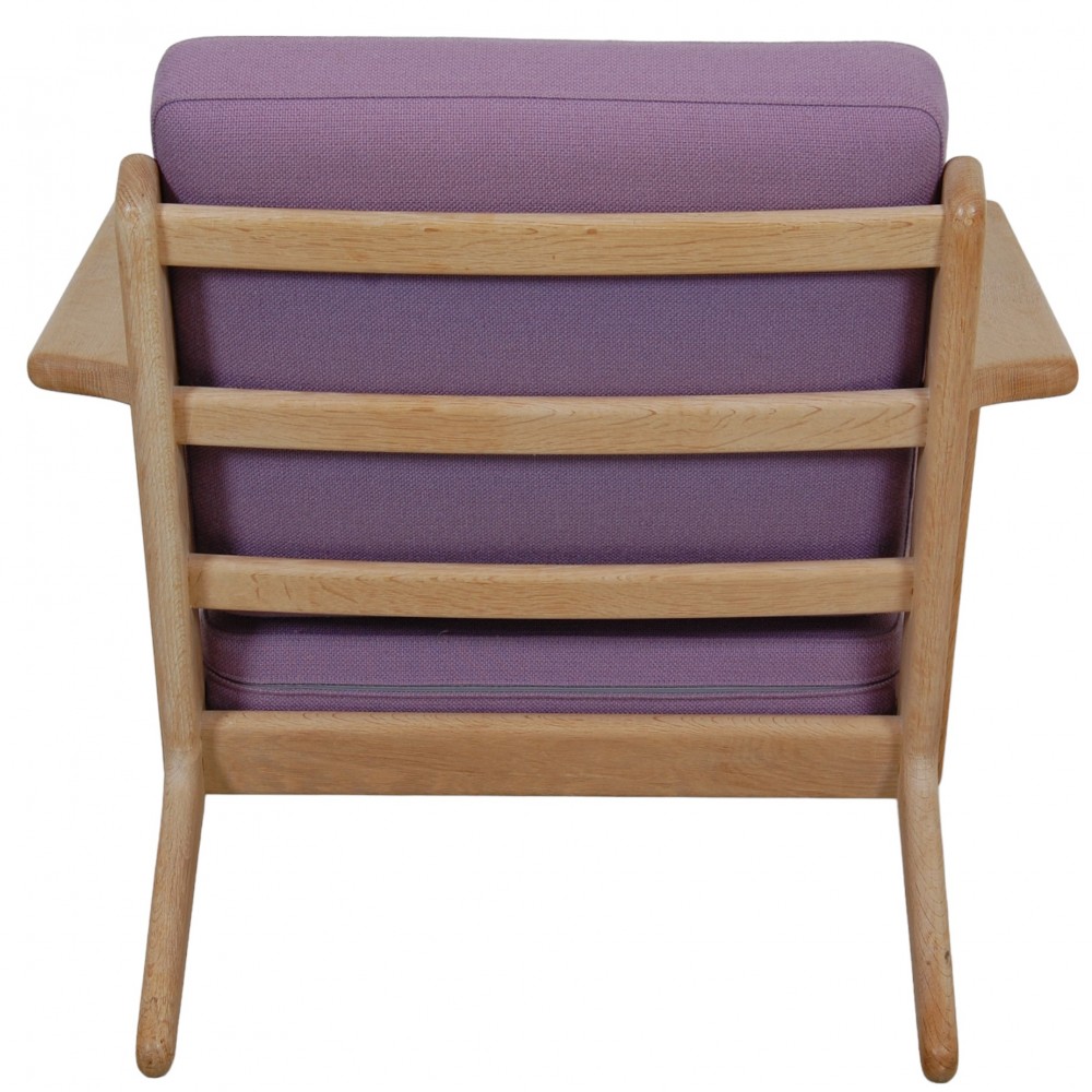 For Sale Hans Wegner Ge 290 Lounge Chair In Purple Fabric